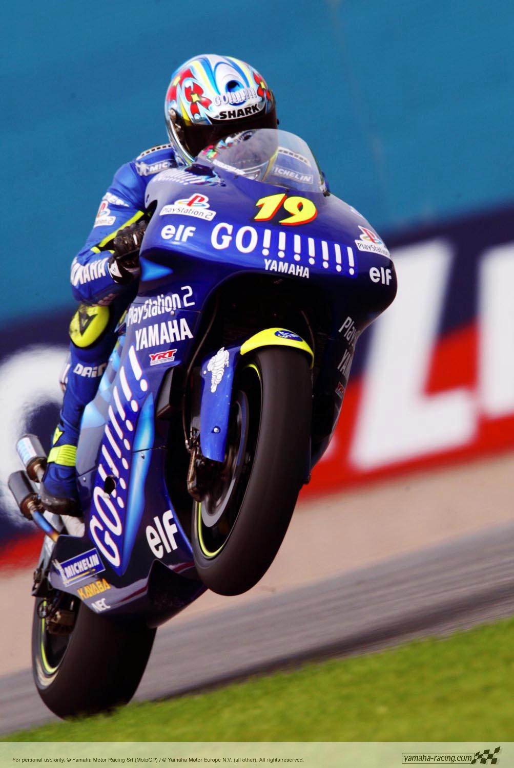 [OT] Spotted this Olivier Jacque Yamaha Aerox R 50cc (Lisbon, Portugal ...