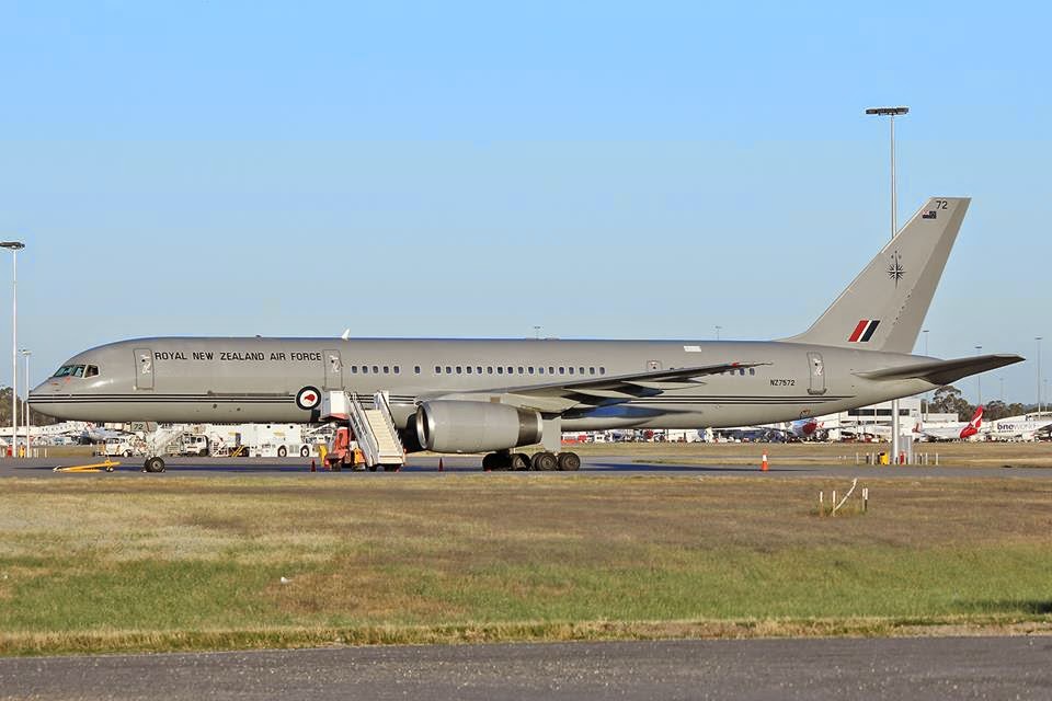 Perth Airport Spotter's Blog: Royal New Zealand Air Force B757-2K2 ...
