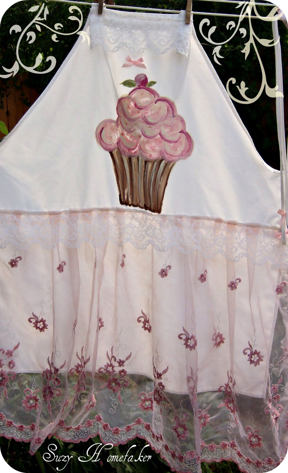 Suzy Homefaker: NEW HAND PAINTED APRONS