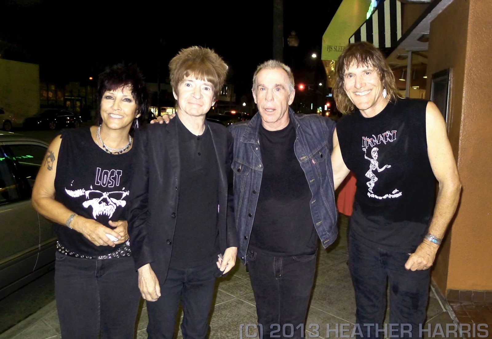 Fast Film: KIBITZING with THE DOGS at CANTER'S