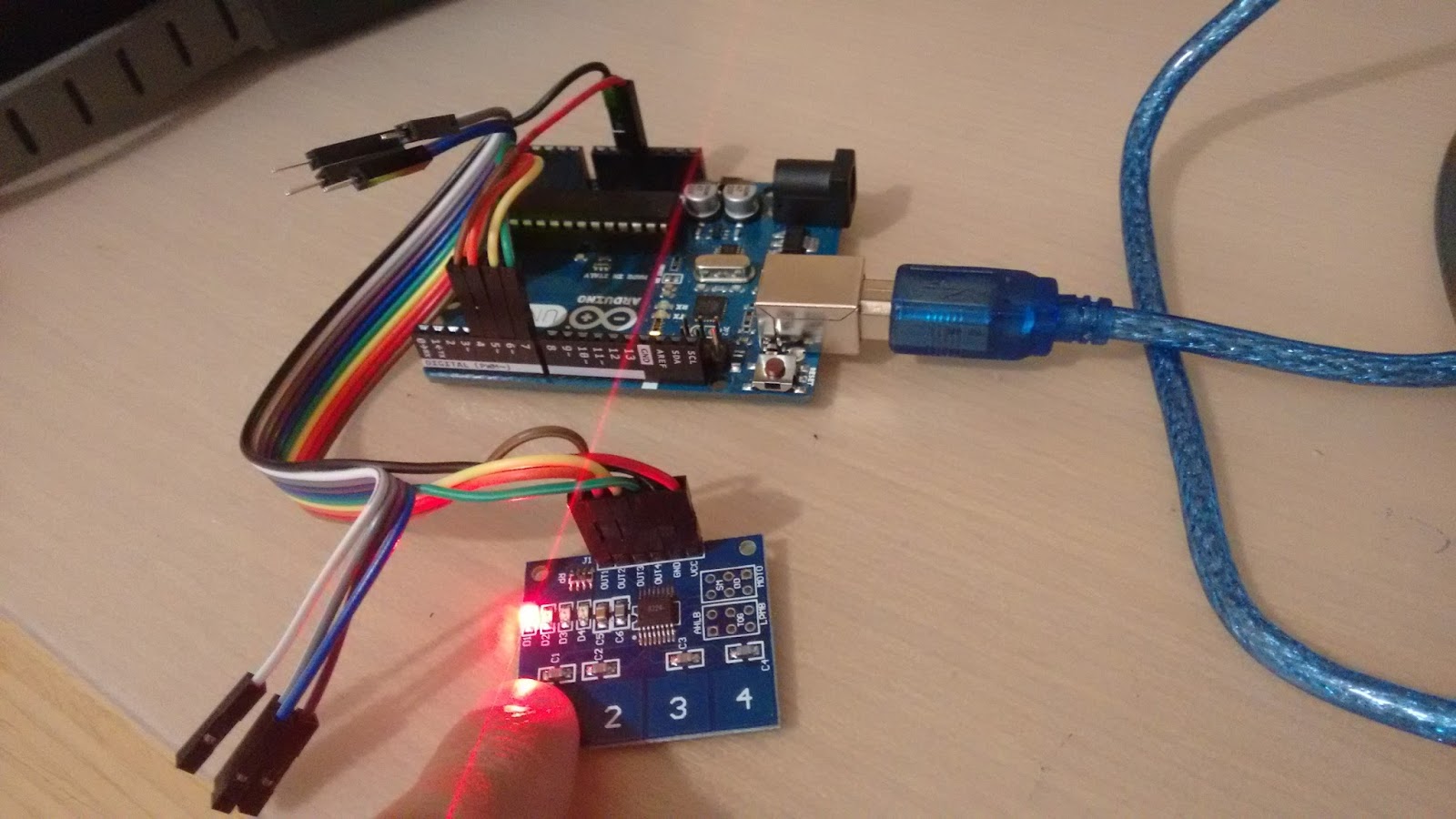 Arduino GR: TTP224 Capacitive Touch Sensor