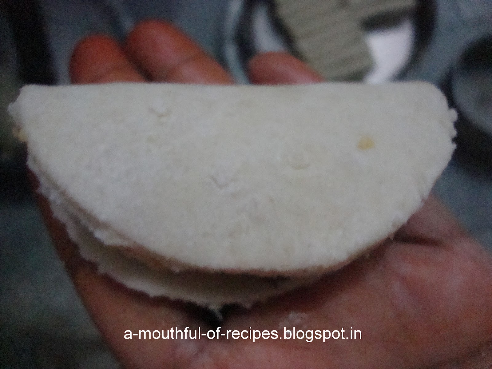 A Mouthful Of Recipes: Fara (Stuffed Rice Dumplings)