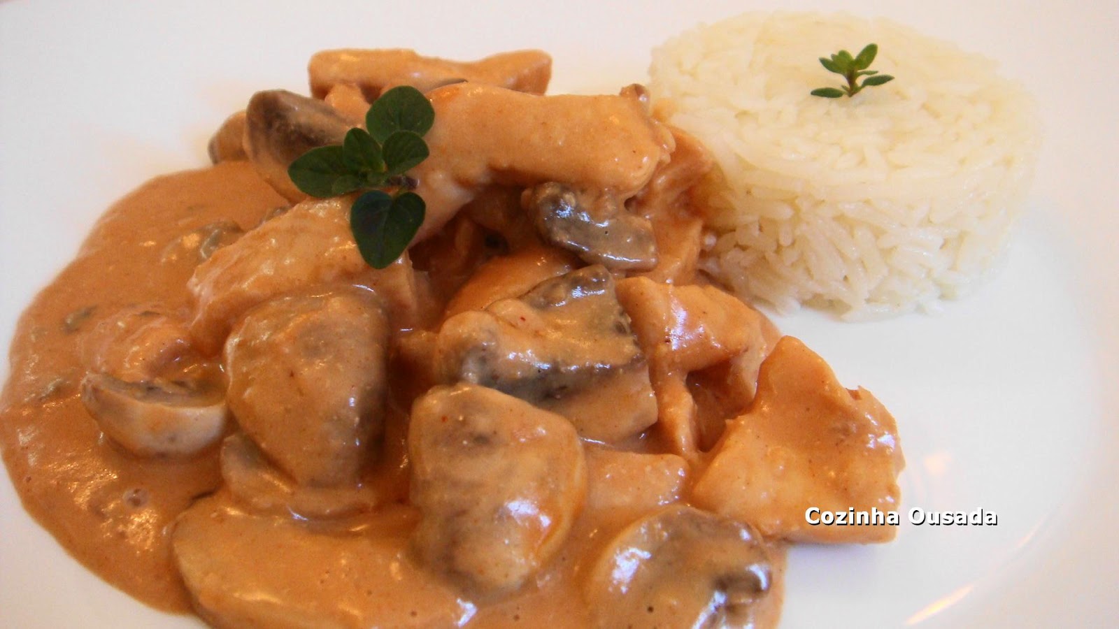 Cozinha Ousada: Strogonoff de Frango