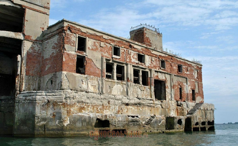 Deserted Places: March 2016