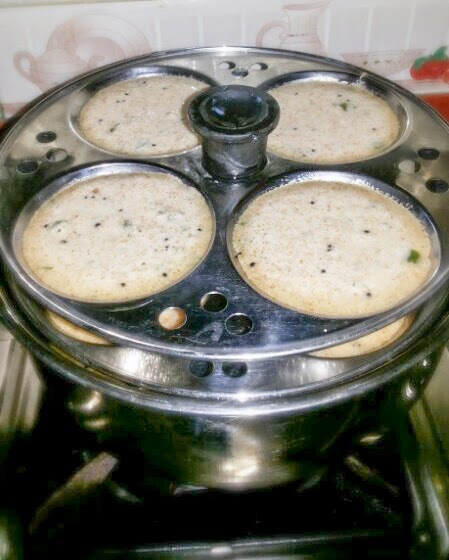 Soft and Fluffy Rava Idli Recipe ~ Cookery Atlas