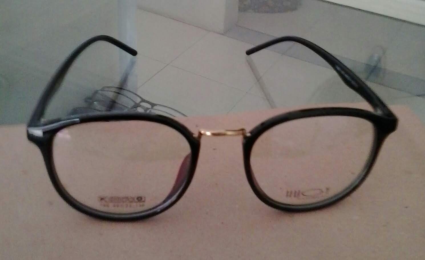 Jenis-jenis lensa standar optik