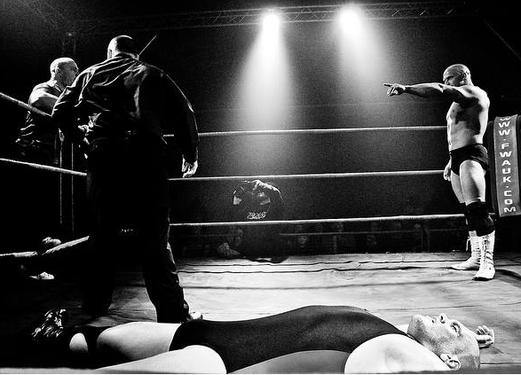 Beefcakes of Wrestling: Pictures Of The Week