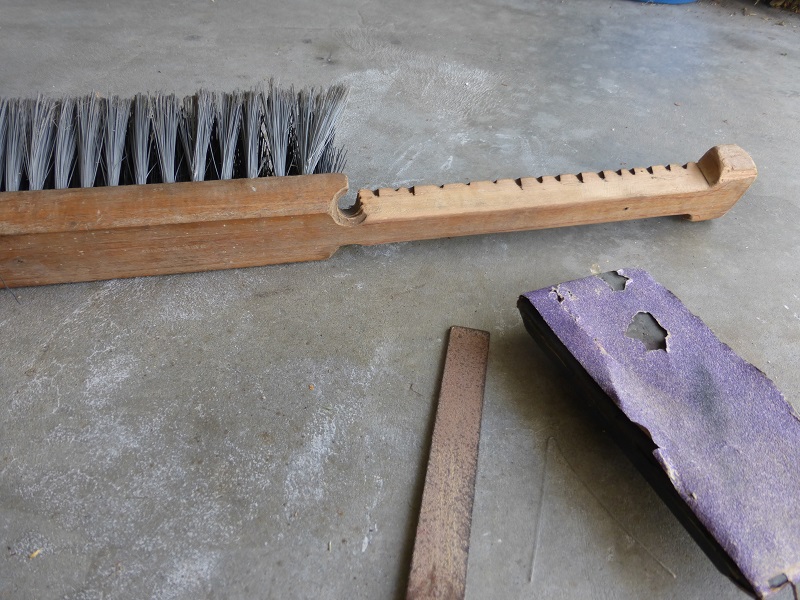 Bench Brush (Broom Repair Part 2) | Greens and Machines