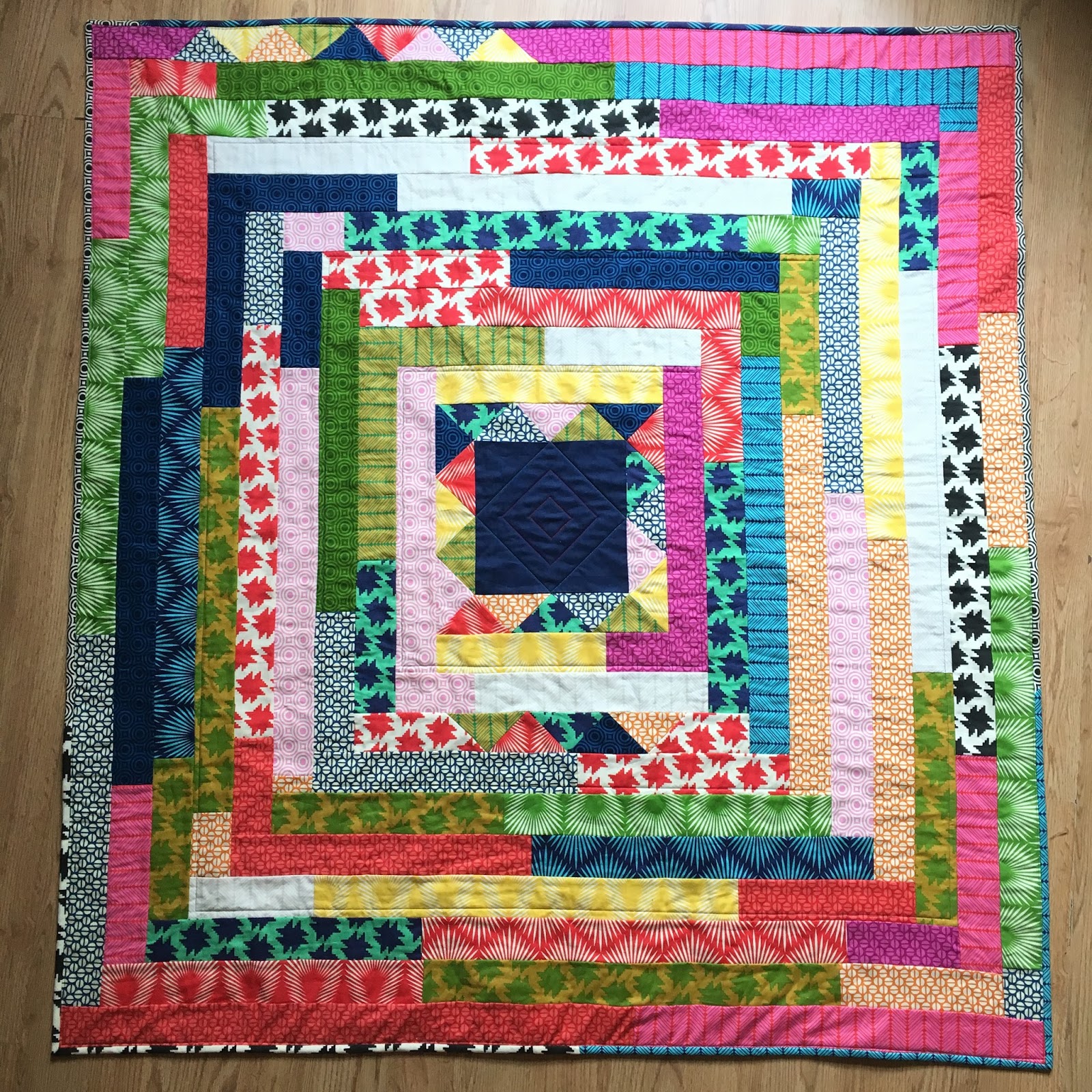 Ripples Quilt / CHARM ABOUT YOU