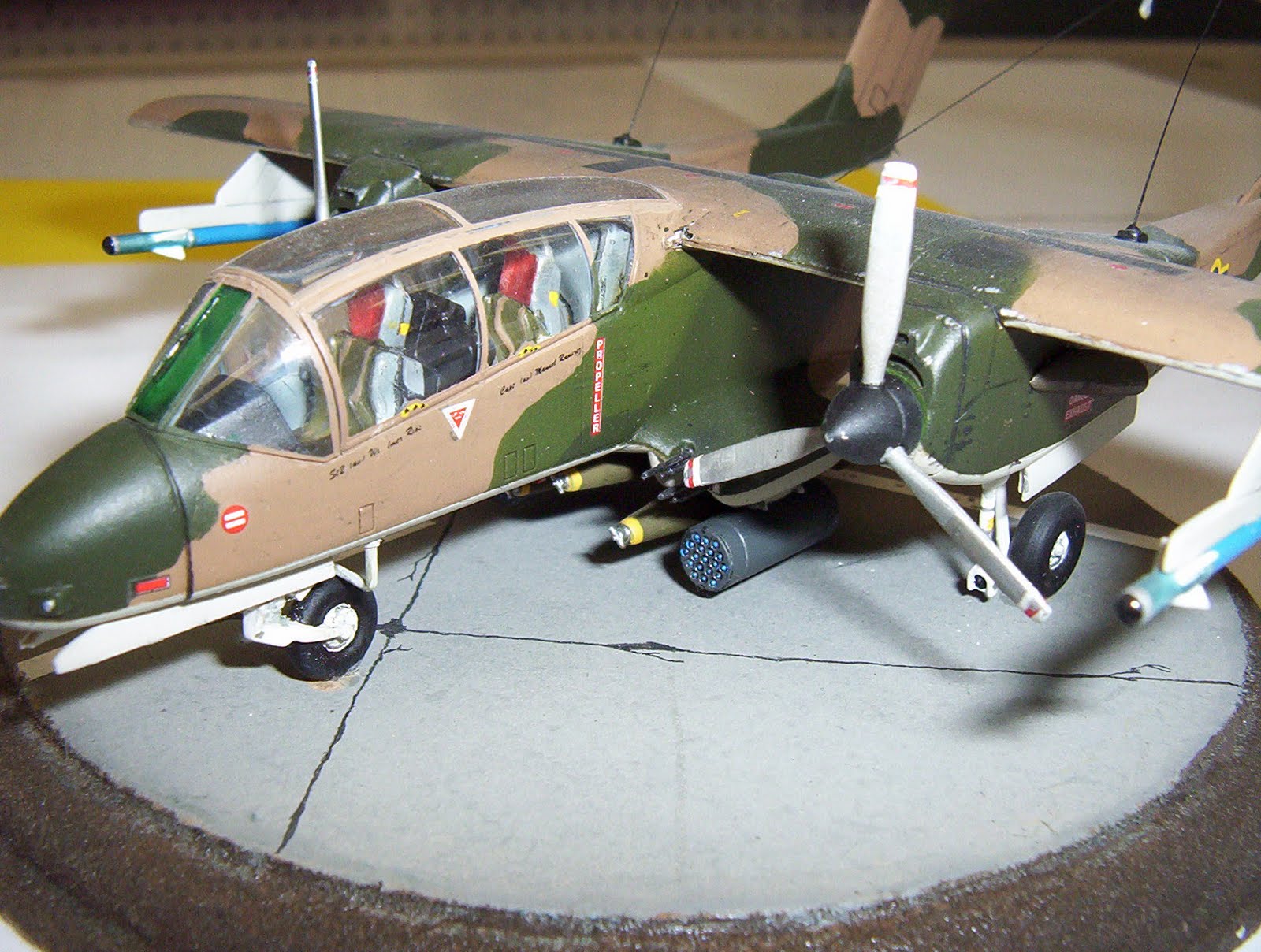 Scale Model Hobby: North American (Rockwell) OV-10D Bronco Venezuelan ...