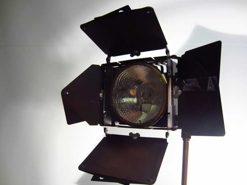 VCU Photo/Film Checkout Blog: Hot Light Hotness - Lowell Omni Kit