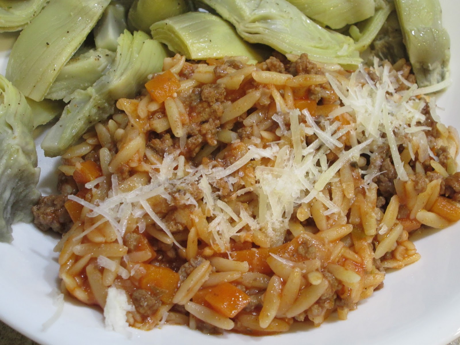 Please, DON'T pass the salt!: Manestra (Orzo) with Hamburger - Greek Style