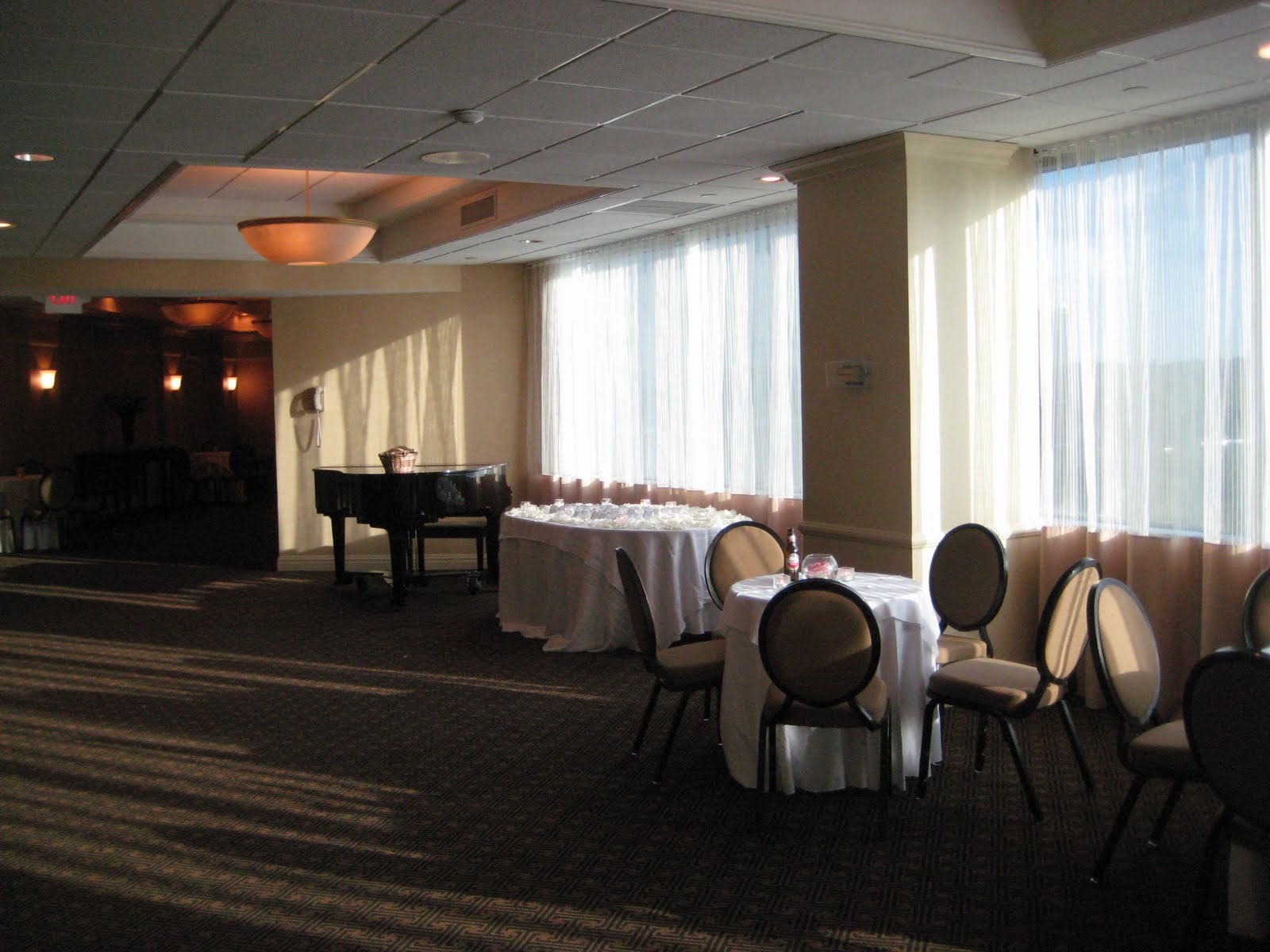 New Jersey's DJ: Sheraton Crossroad in Mahwah, New Jersey's DJ