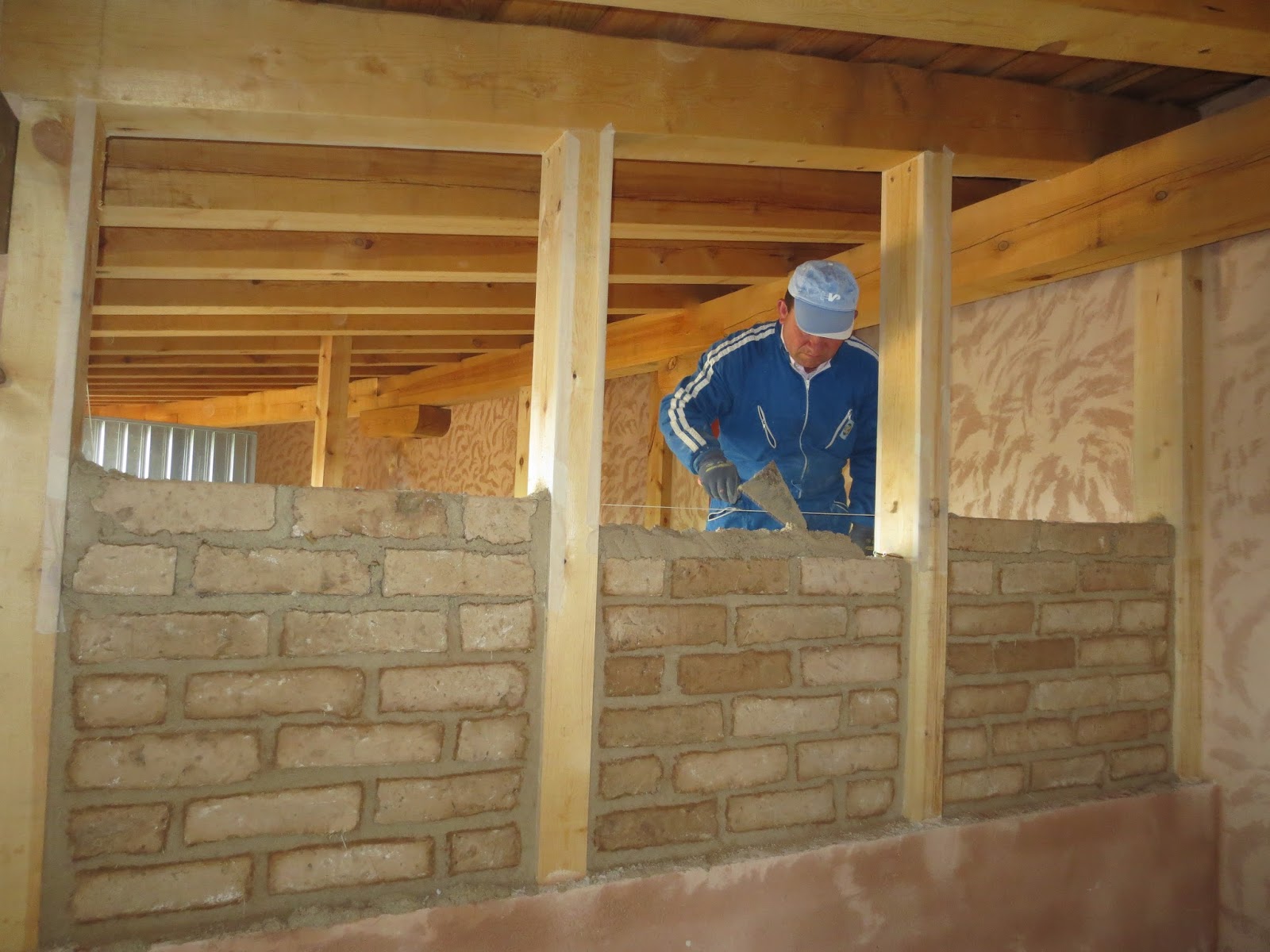 _ El Talon Sierte : Construcción ecológica, adobes de barro y paja ...
