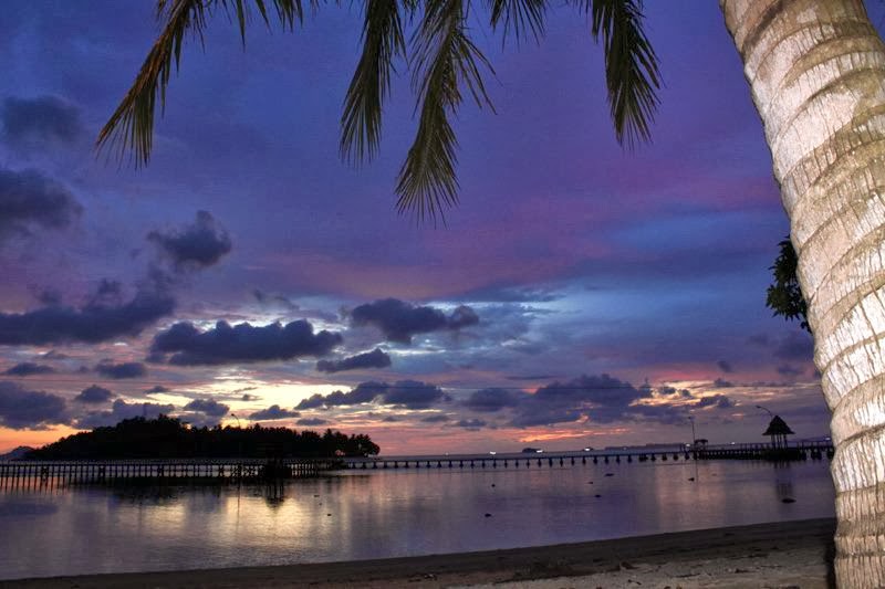 Indahnya Pantai Carocok di Pesisir Selatan Sumatera Barat ~ Eddy ...