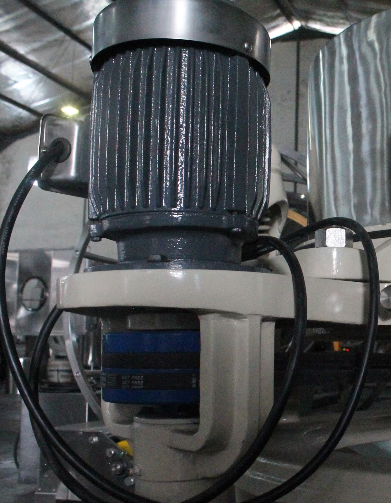 MESIN INDUSTRI FARMASI: MESIN CENTRIFUGE