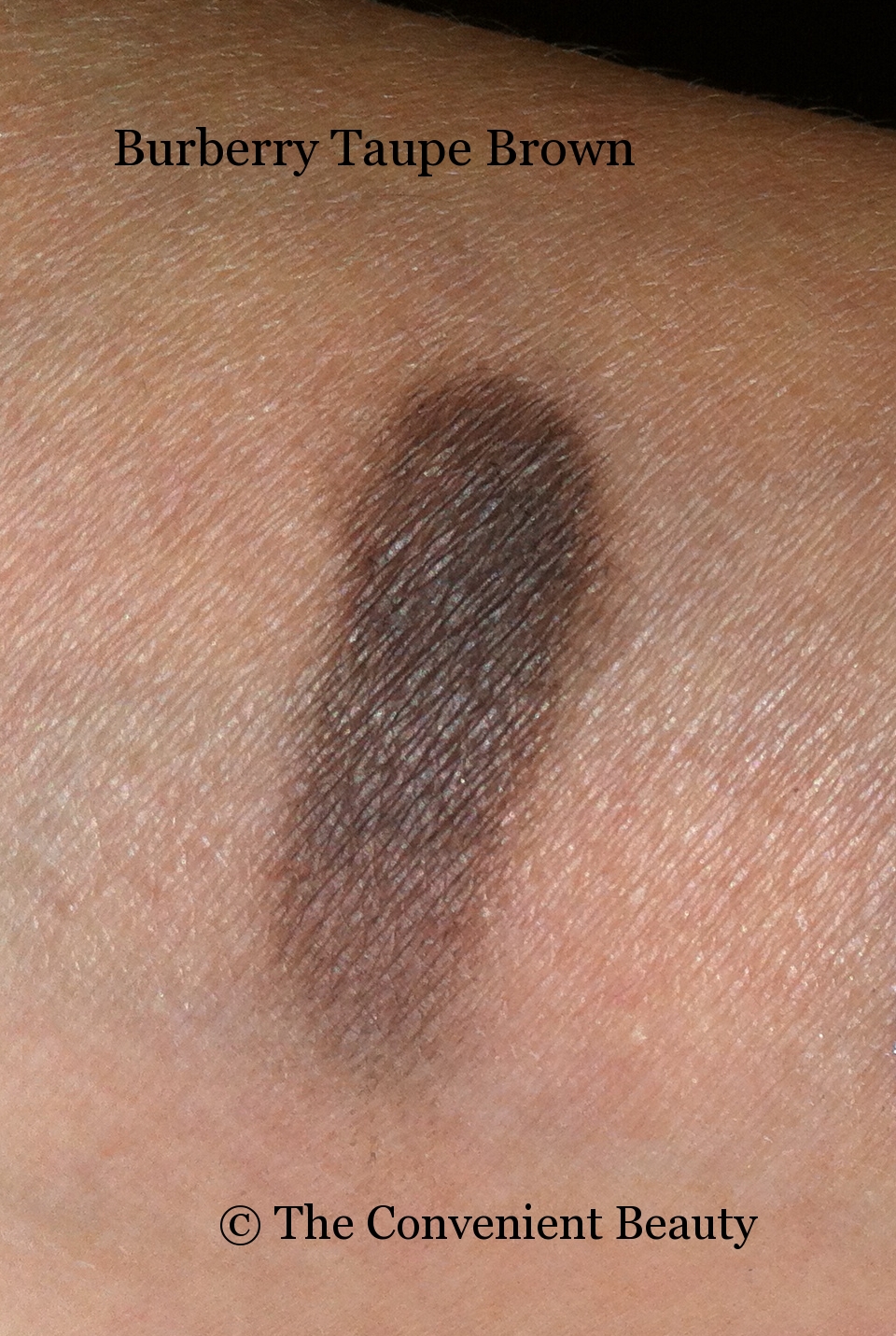The Convenient Beauty: Review: Burberry Sheer Eyeshadow No. 07 Taupe Brown