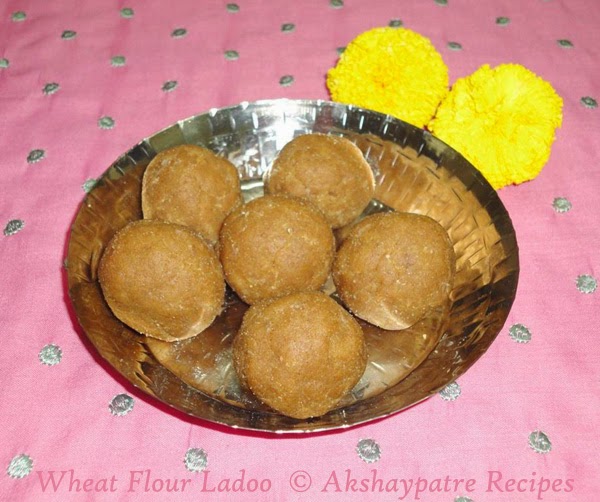 Vidyas Veg Recipes Godi Hittina Unde Recipe Wheat Flour Ladoo