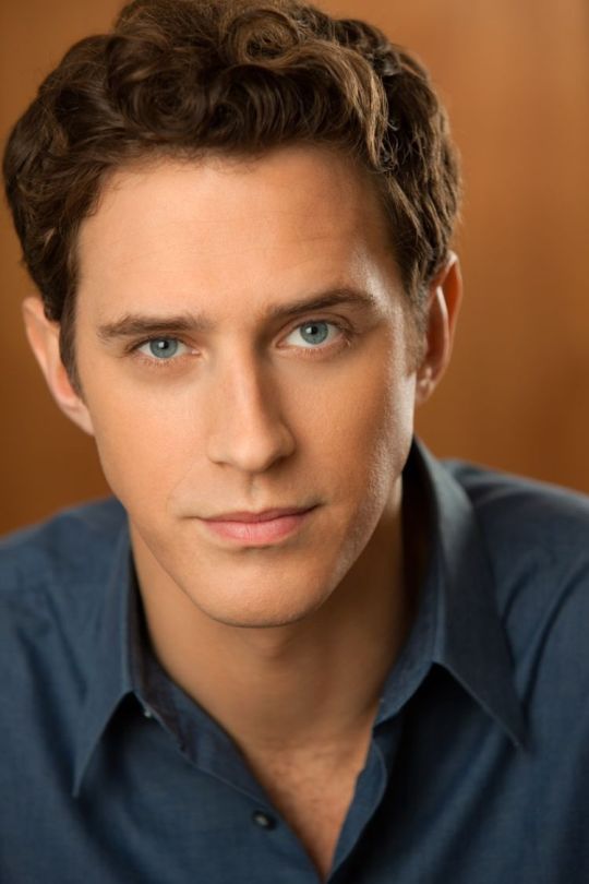 Favorite Hunks & Other Things: 12 Days: Stephen Hagan in A Royal Christmas