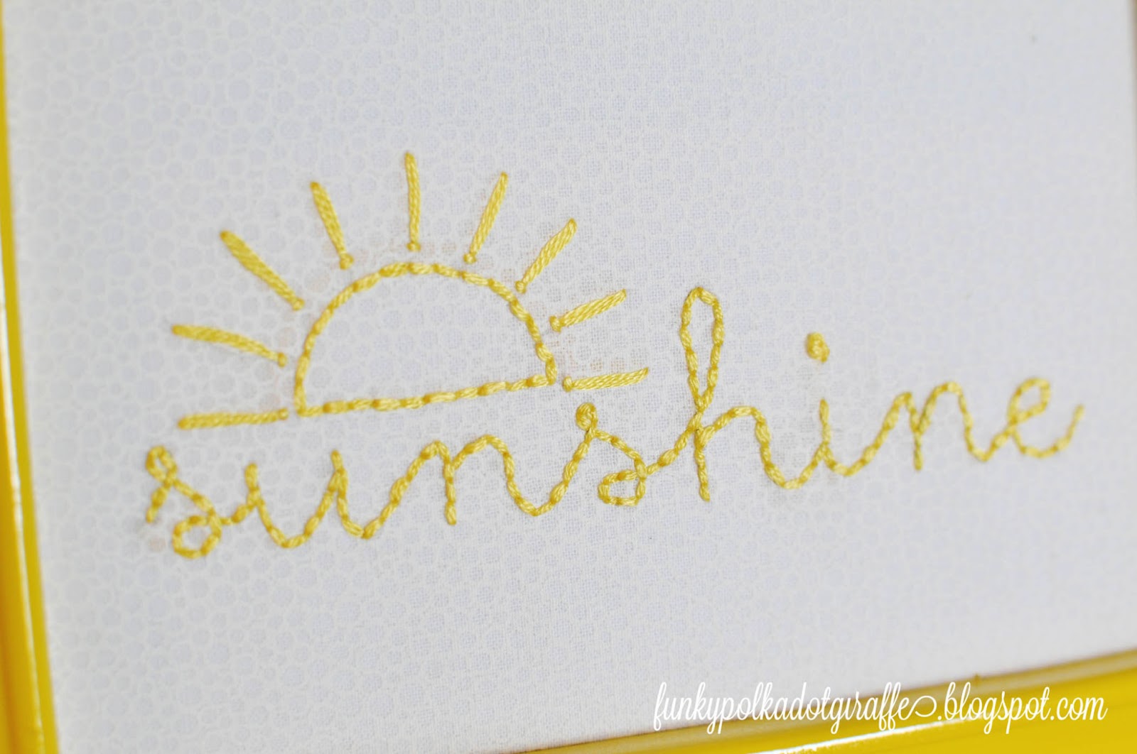 Funky Polkadot Giraffe: Framed Sunshine Embroidery