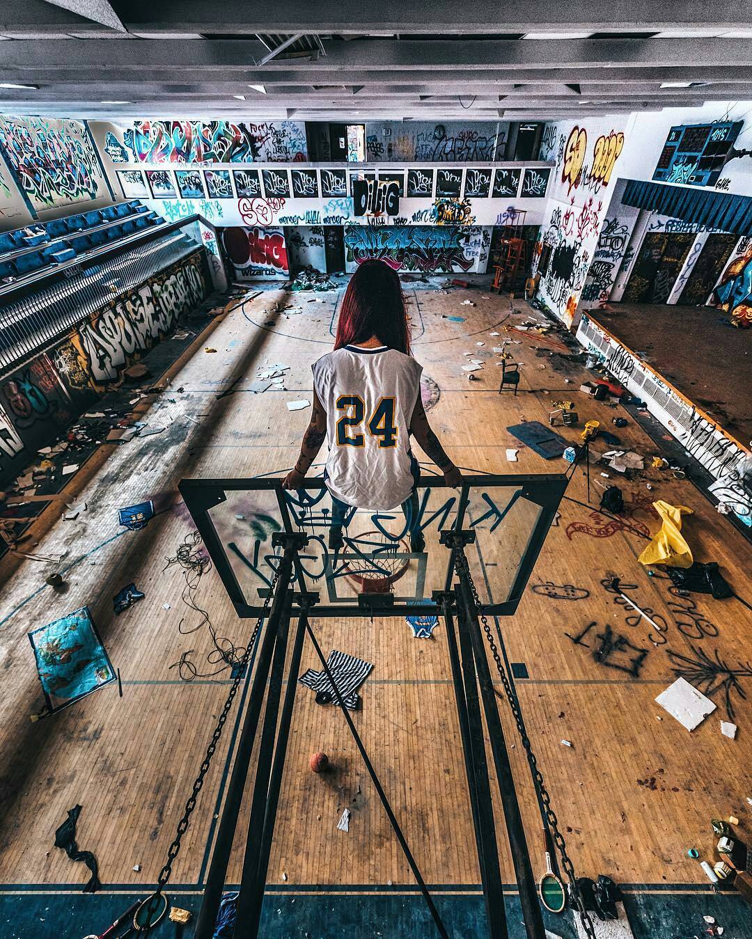 10 Foto Urbex Ini Dijamin Keren Banget!