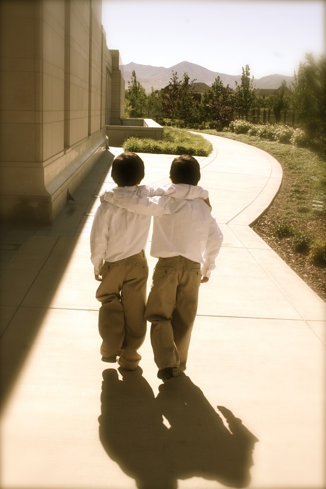 .Mikesell Family Blog: Pictures of Boston and Brock