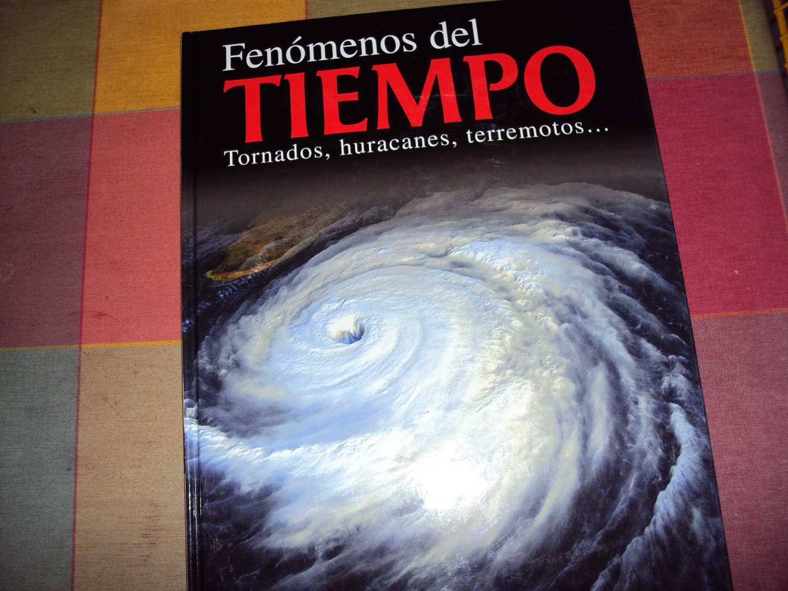 Bibliolibre: Libros informativos en la biblioteca escolar