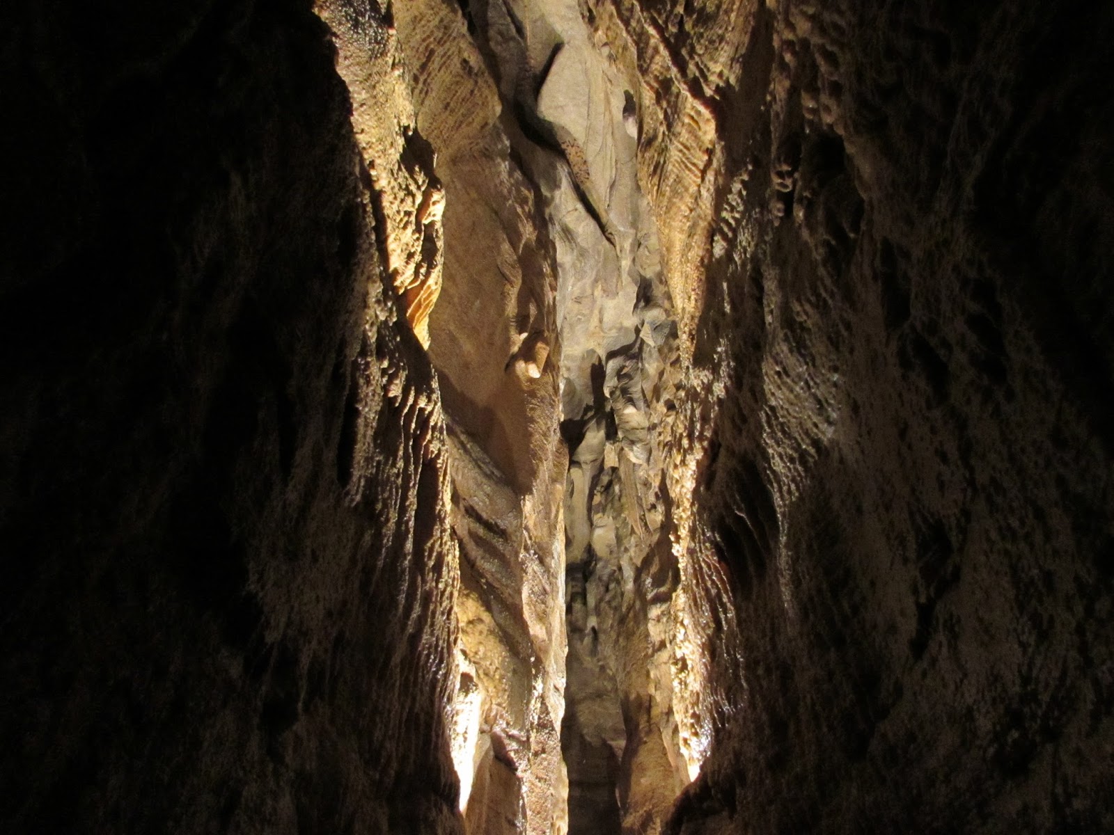 Lincoln Caverns: Exploring Beauty in the Depths of Pennsylvania ...