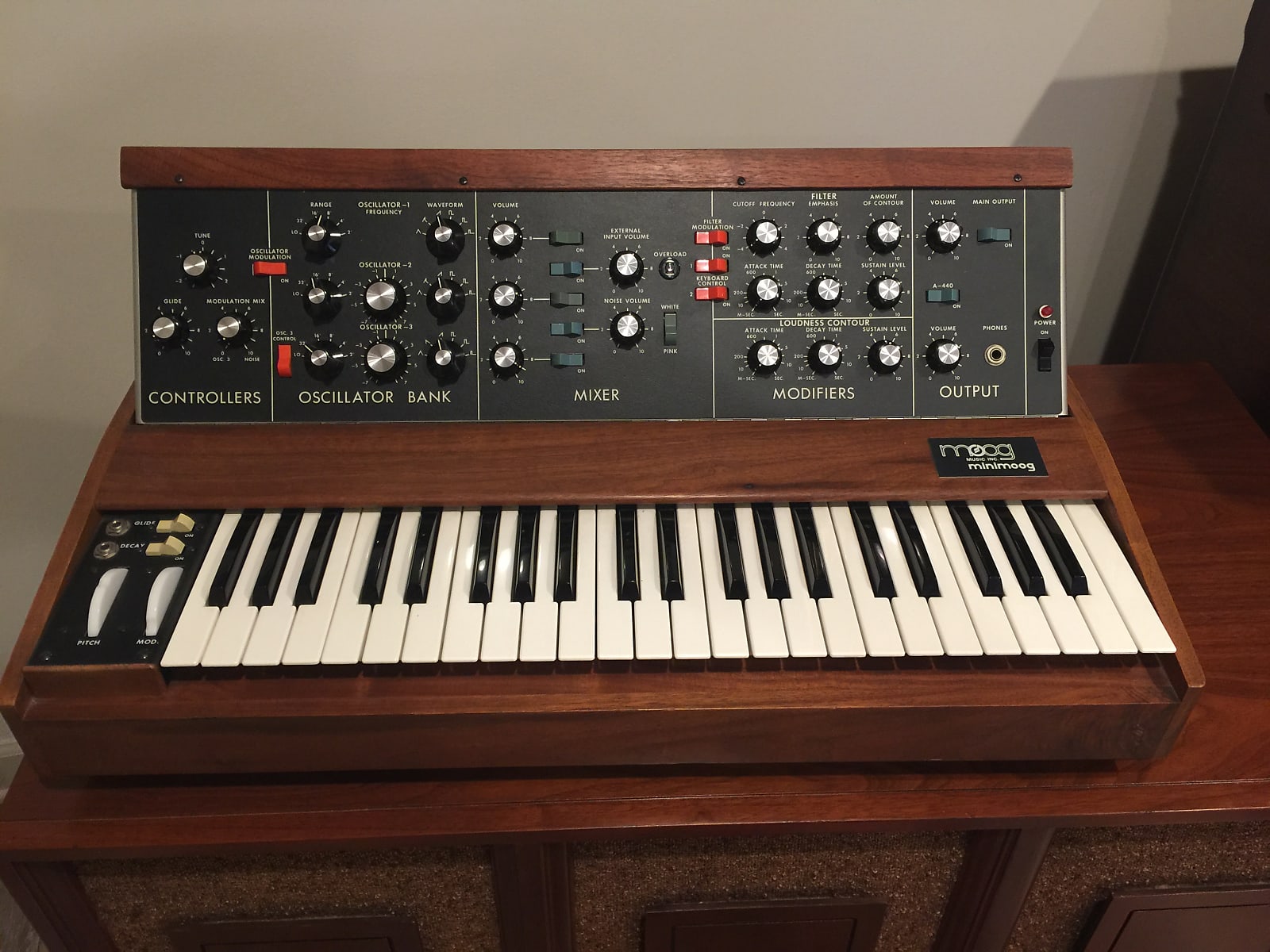 MATRIXSYNTH: Moog MiniMoog Model D 1970's
