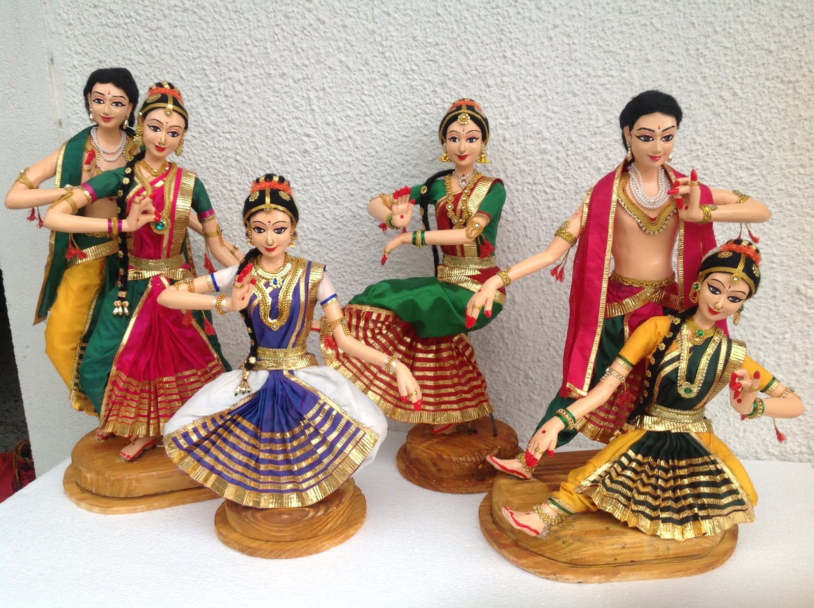 కనుమరుగవుతున్న తెలుగు వారి కళలు, సంప్రదాయాలు మరియు పండుగలు - Telugu Kalalu