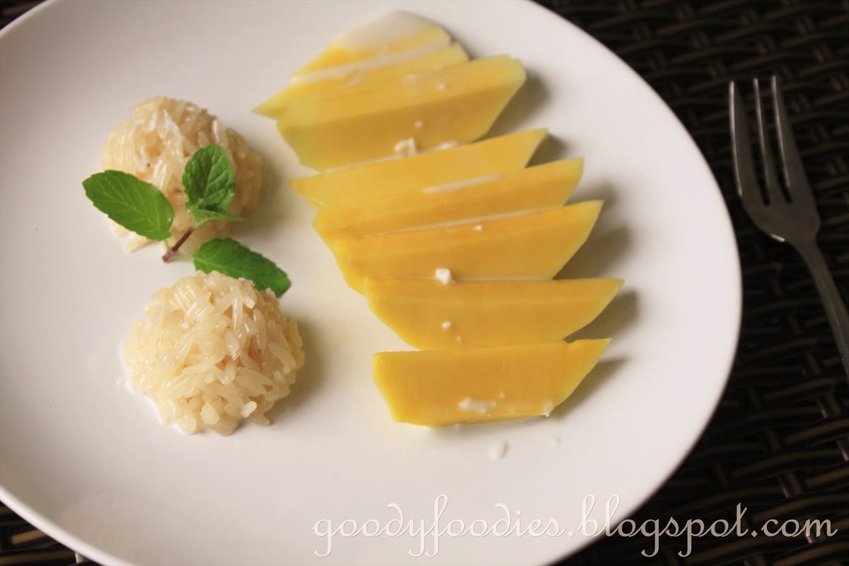GoodyFoodies: Recipe: Thai sticky rice with mango (Khao Neow Ma-Muang)