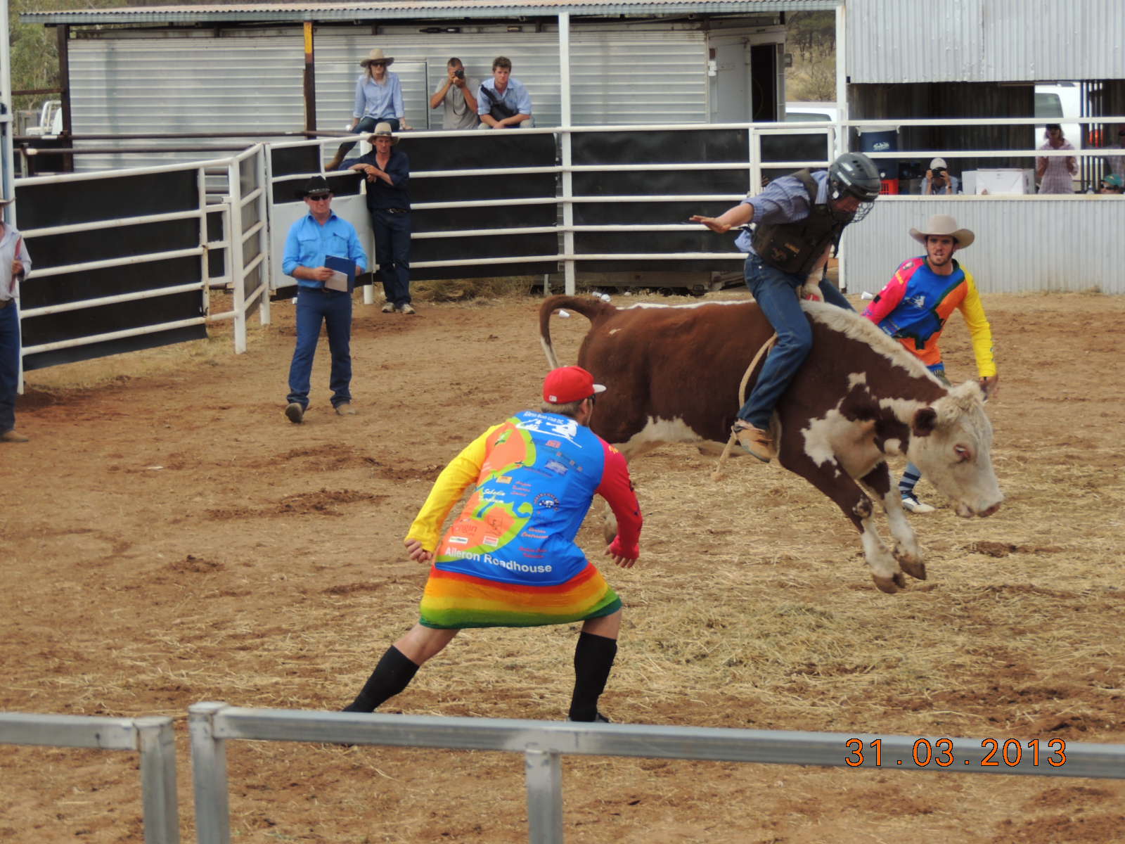 Ron & Anne's adventure: Bulls, dust and broken bones