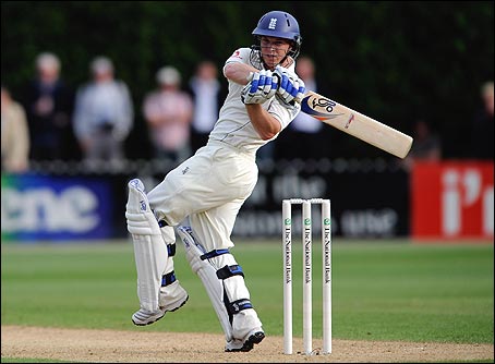 Aleda Costa: Best Cricket Shots Images