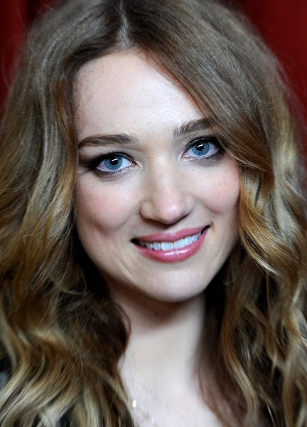"Kristen Connolly"