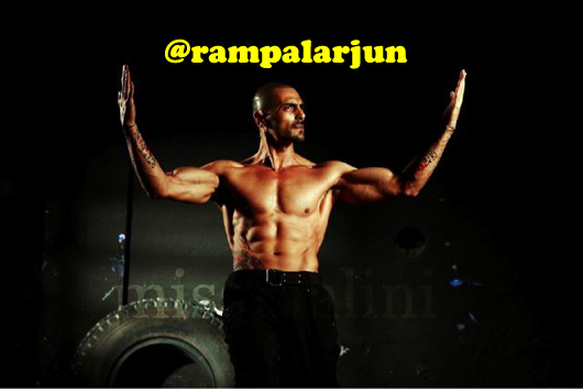 Shirtless Bollywood Men: Arjun Rampal's hard bod in Ra One