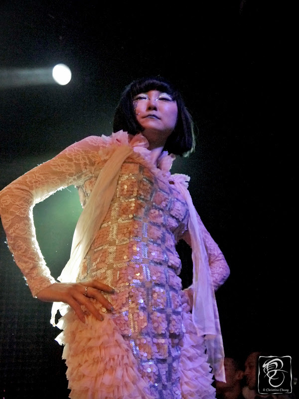 I met HK's Naked Chef Flora Cheung 淨思 at La Soirée Blanche! ~ Huney'Z World