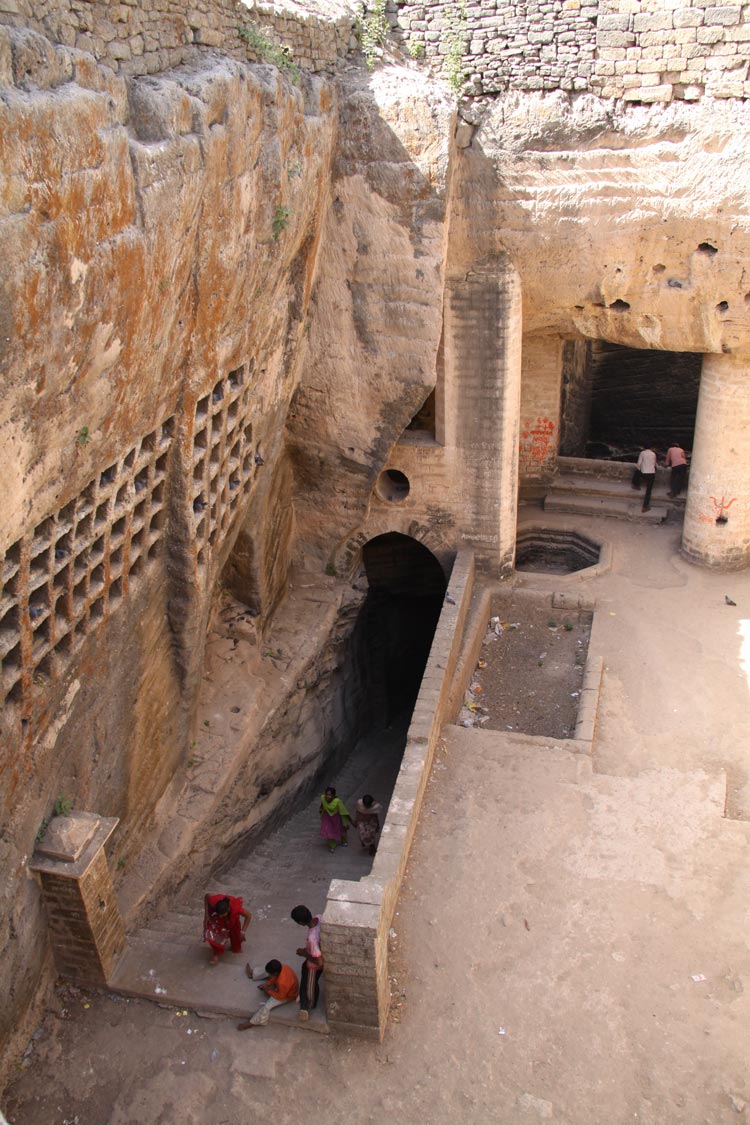 Gujarat Ghumo: Adi-Kadi Vav & Navghan Kuwo-Junagadh