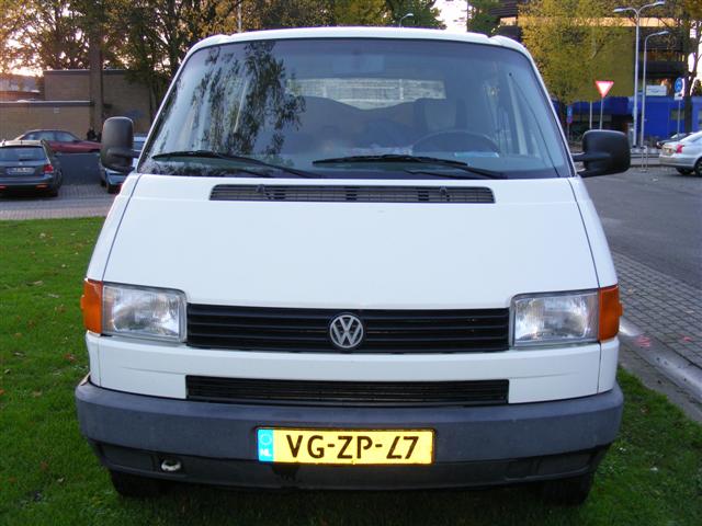 VW T4 You: VW T4 benzine ; 1995 ; 160.000km ; verkoop 2850,-