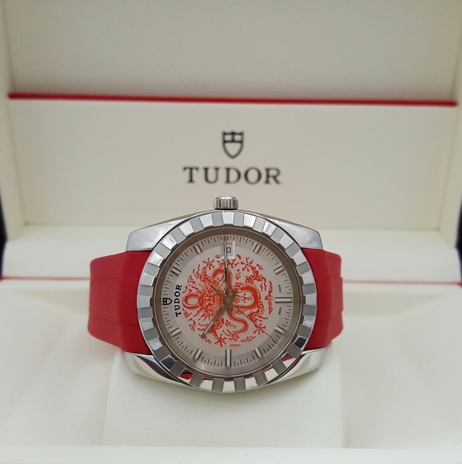 TUDOR DATEJUST RED DRAGON (SOLD)