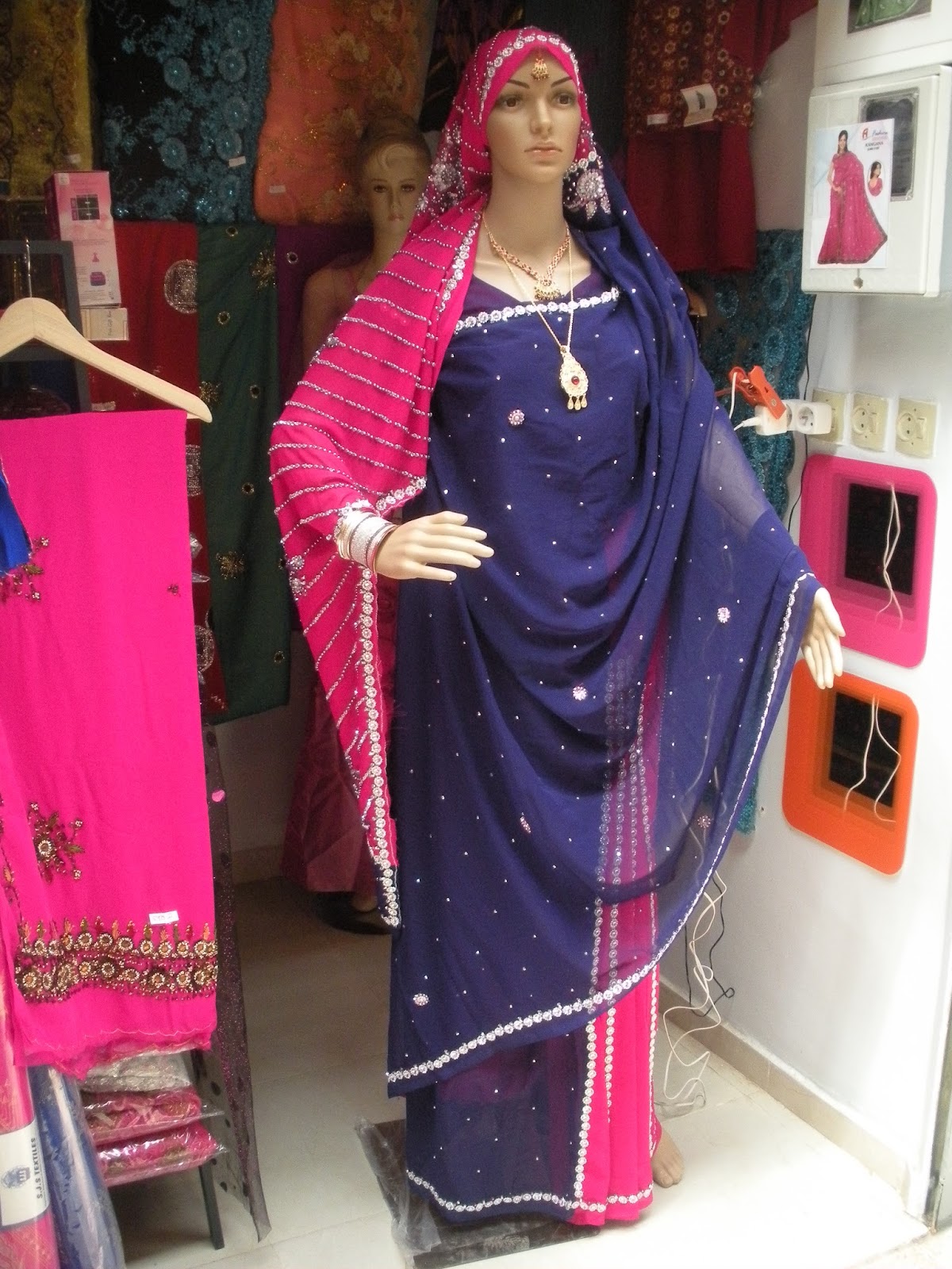 Sari : Mode Indienne à Oujda SOUK MELILIA 06.23.39.12.21 mail ...