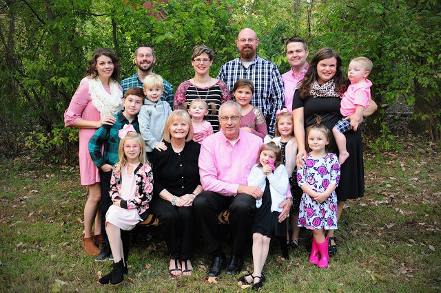 Polka-Dotty Place: 6 Simple Secrets for Wonderful Family Pictures