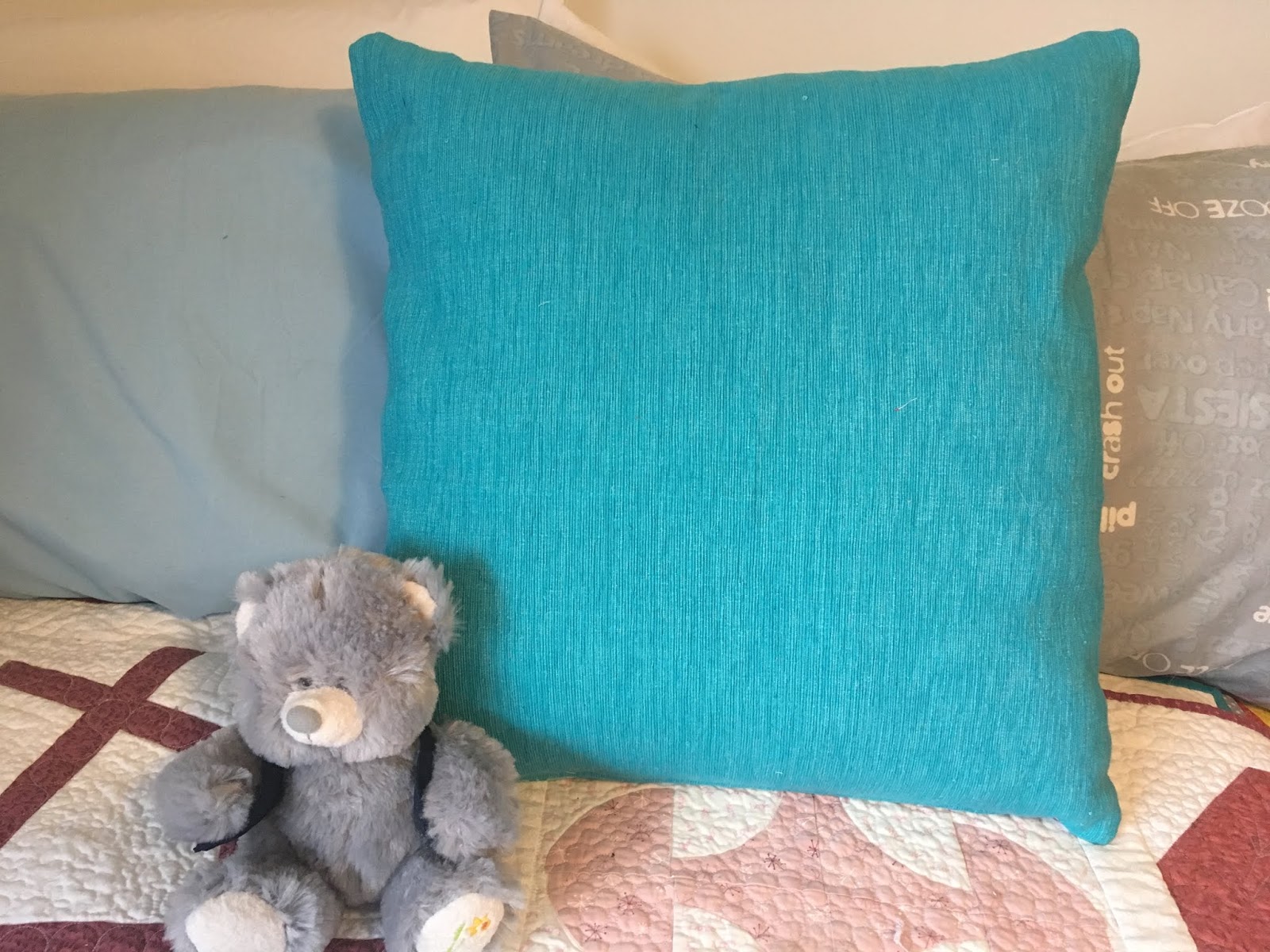 Handmade With Heart: Fun Pillows