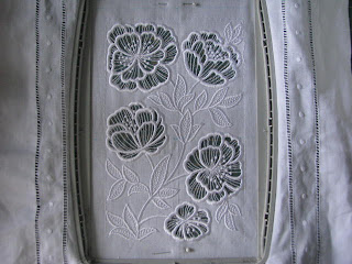 Passion et Couture: Embroidery Cutwork Needle Kit