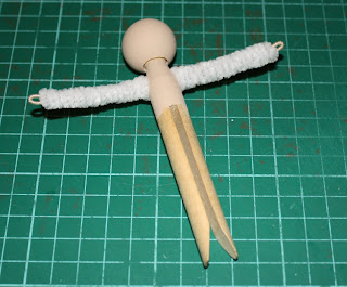 Morganised Chaos: HOW TO Make a Clothes Pin Doll