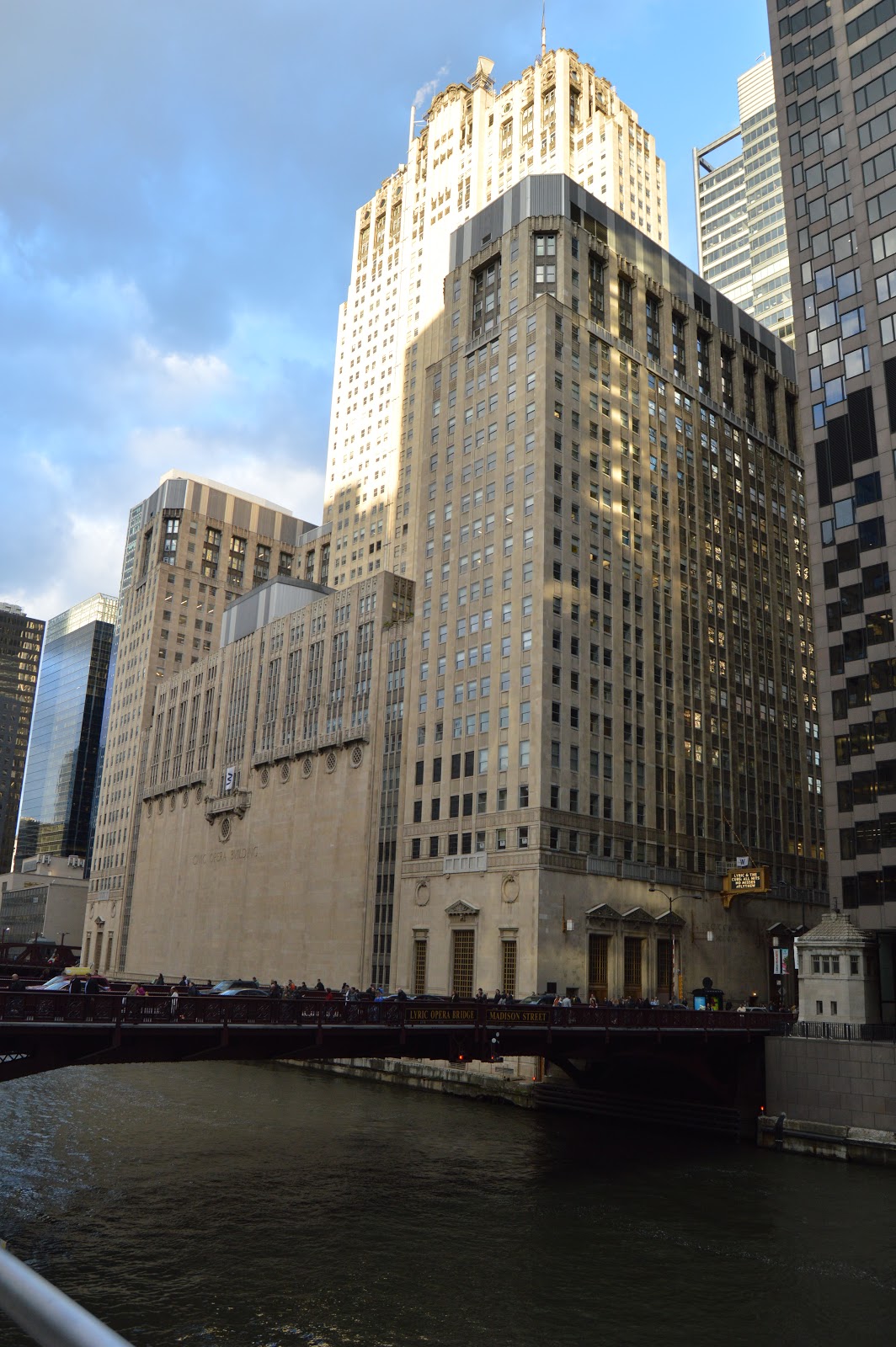 Towns and Nature: Chicago, IL: 1929 Lyric/Civic Opera House