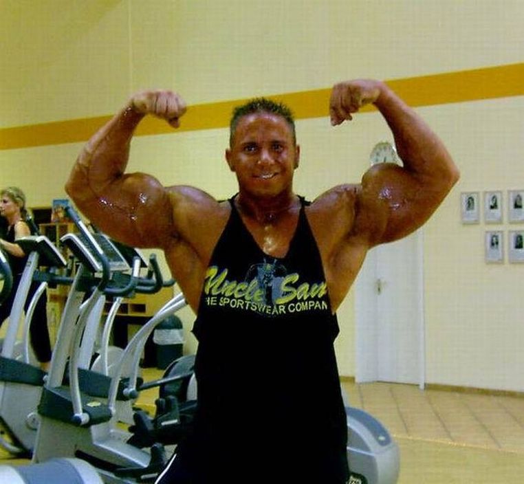 Laugh Gags: Wonderful fans of synthol