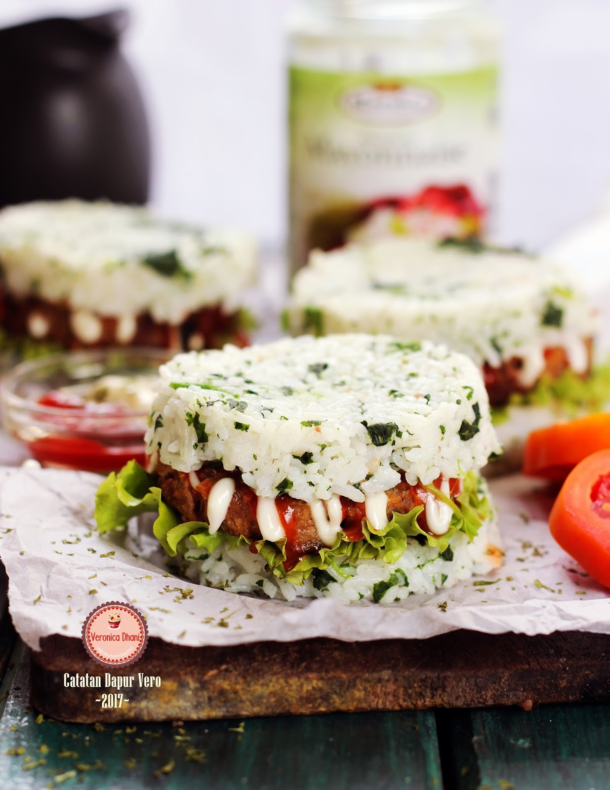 BURGER NASI - Tombo Luwe