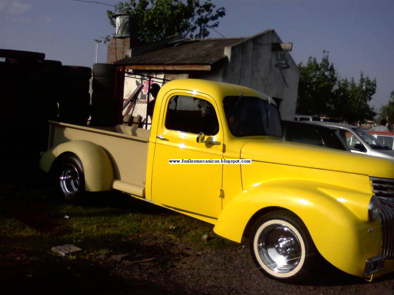 Fosiles mecanicos: Pickup Chevrolet 1946 (gracias Victor)
