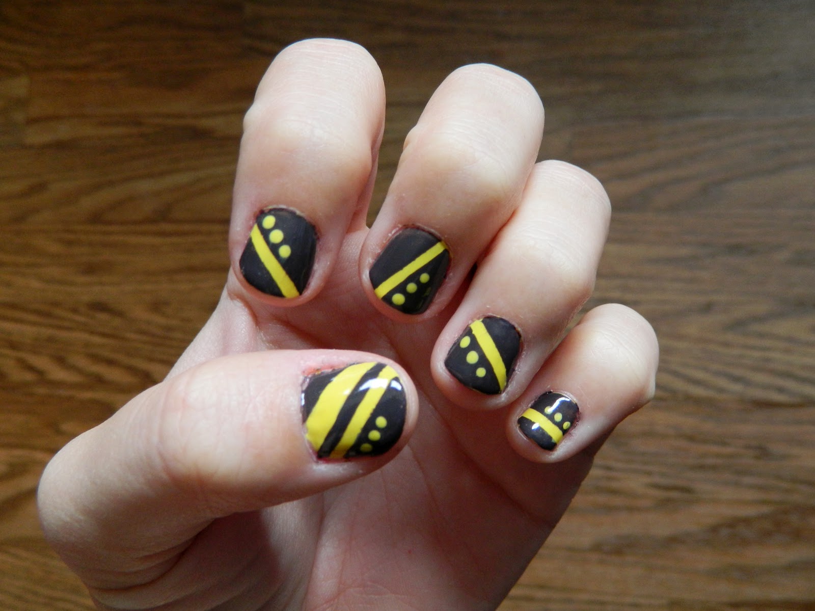 L'univers d'une BozyMama...: Encore des ongles!