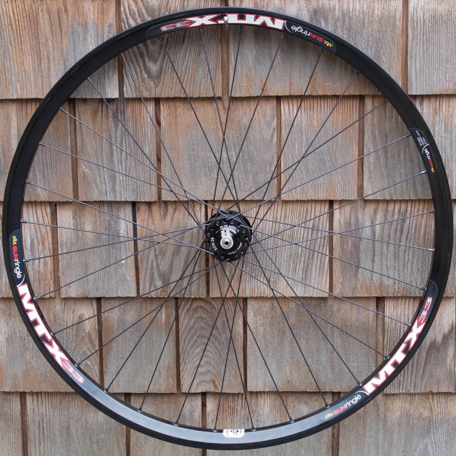 Cycle Monkey Wheel House: MTB: SunRingle MTX33 Rims on Rohloff SPEEDHUB ...
